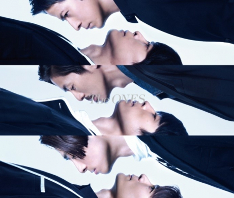 The ONES 【初回生産限定盤A】(CD+DVD) > V6 > 佳佳唱片行